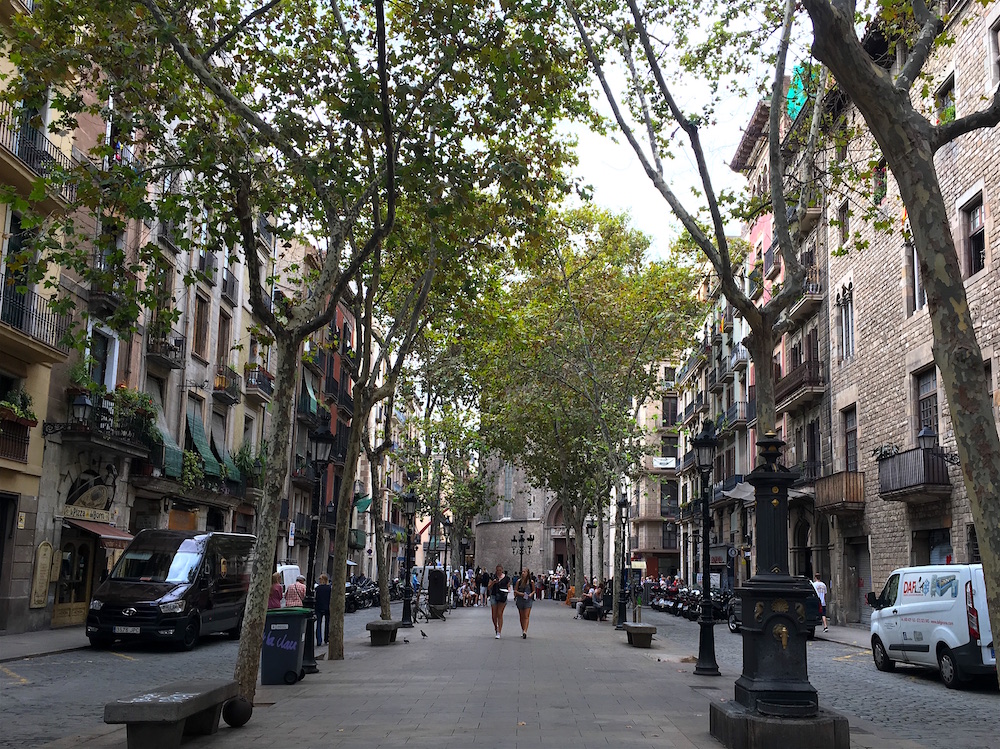 Tapas in Barcelona’s Old Town: Finding Interesting Food Among a Sea of ...